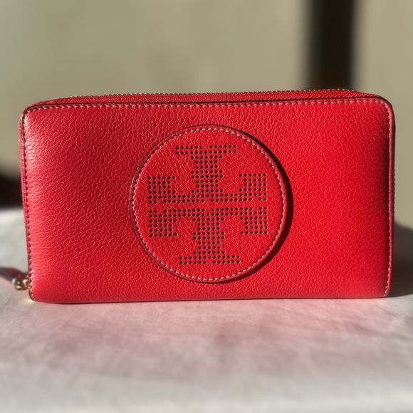Tory Burch | Bags | Tory Burch Kipp Red Leather Zip Continental Wallet ...